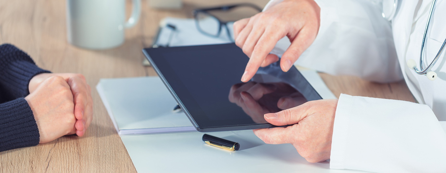 How Digital Displays Improve Efficiency for Healthcare Organizations [# ...